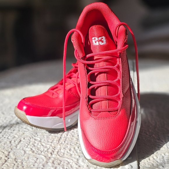 Nike | Shoes | Nike Air Jordan Max Aura 3 University Red Leather ...